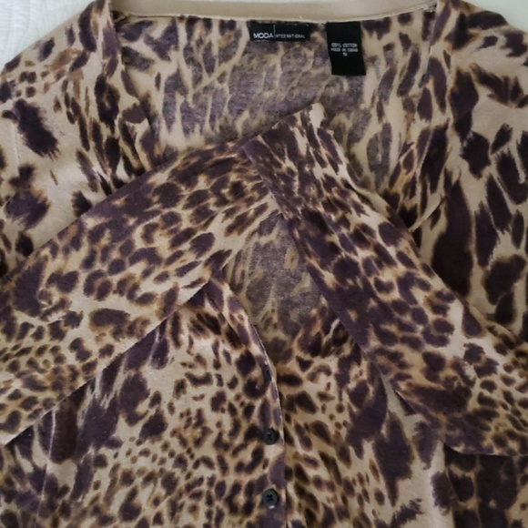 Moda International | Sweaters | Moda International Cheetah Print ...